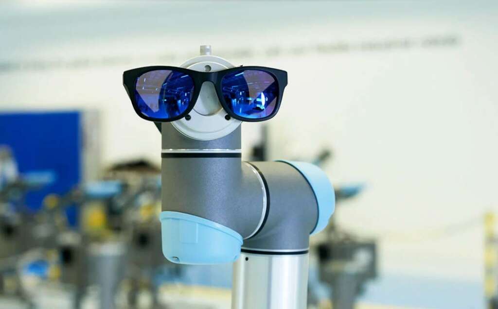 COBOTS MÓVILES: UN SOLO ROBOT, MÚLTIPLES FUNCIONES | CADE Cobots